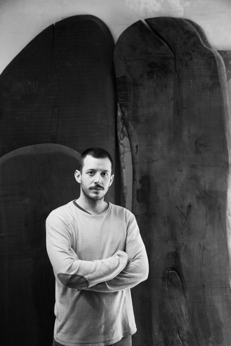 José Cháfer, hipnosis escultórica en madera, piedra y bronce