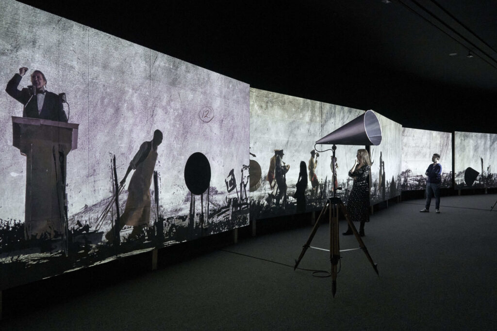 More Sweetly Play the Dance: Kentridge, invitado en el Museo Picasso