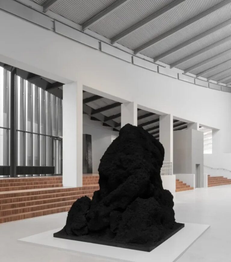 El Arken Museum nos propone somatizar a Anish Kapoor