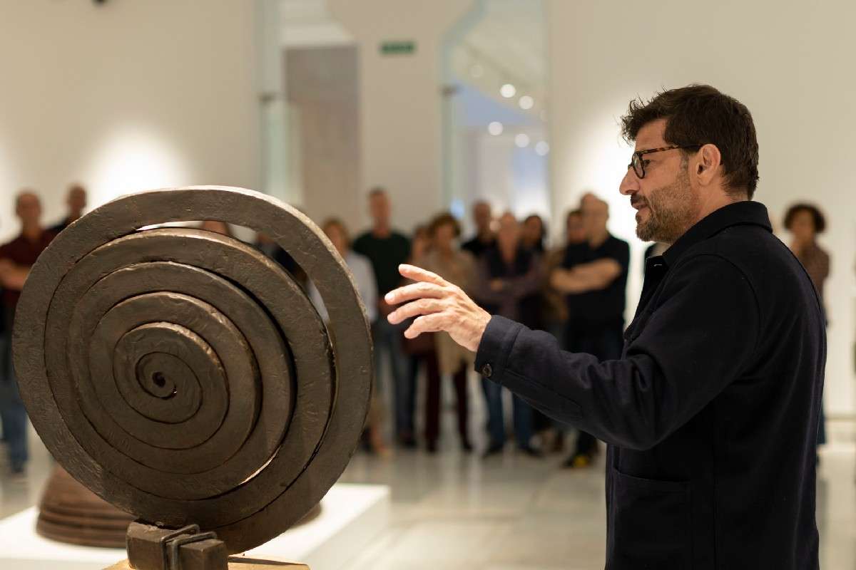 En el centenario de Martín Chirino, en Canarias y Asturias: el hierro ...