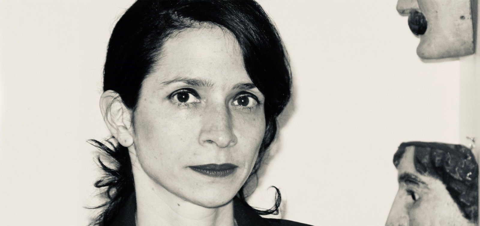 La importancia del misterio: Chloe Aridjis charla con Valerie Miles en ...